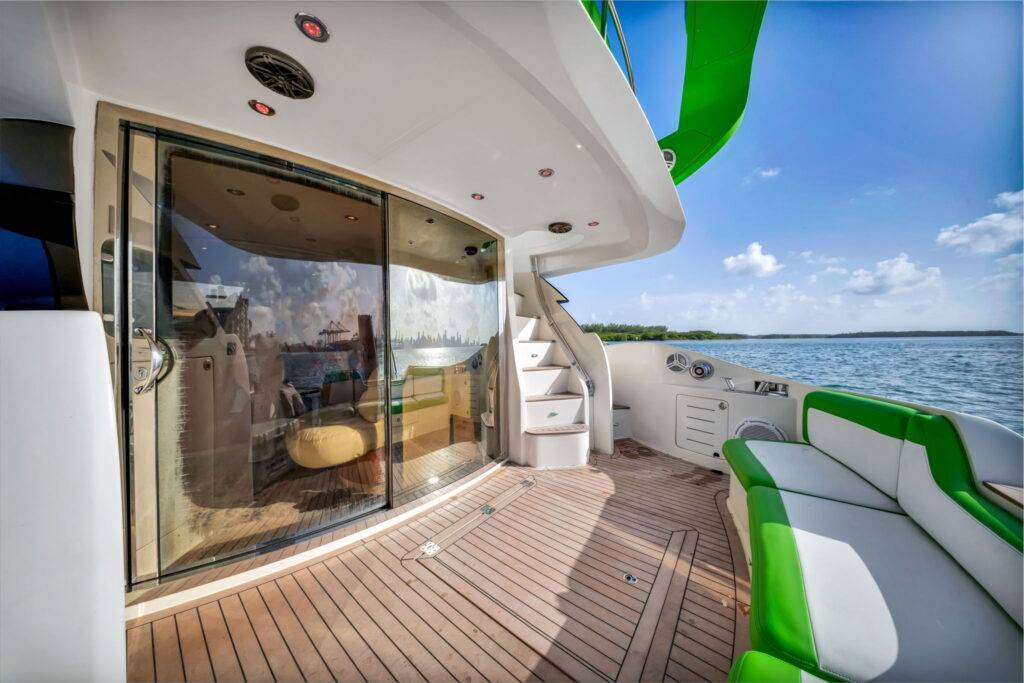 67ft Aicon Green Hulk Yacht Rental Miami | Luxury Boat Charter, Private ...